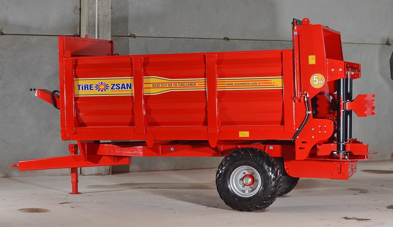 Solid Manure Spreader Trailer OZKGS5 - Intermix