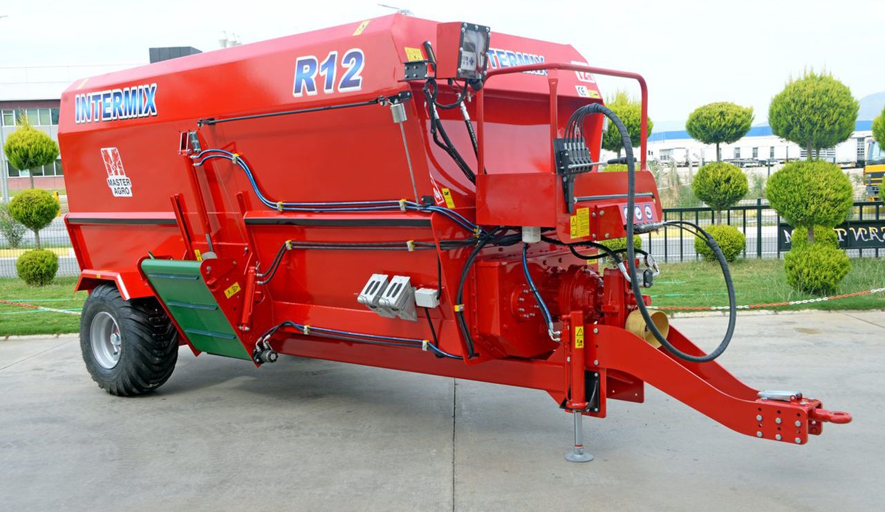 Double Horizontal Auger Feed Mixer R12 - Intermix
