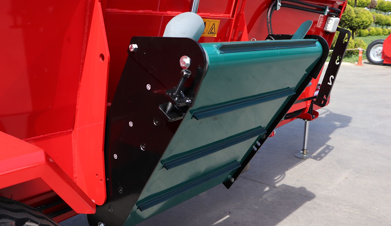 Double Horizontal Auger Feed Mixer R8 - Intermix