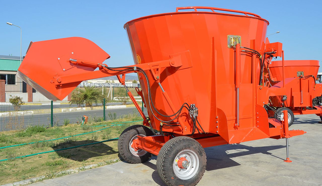 Vertical Auger Feed Mixer D8 - Intermix