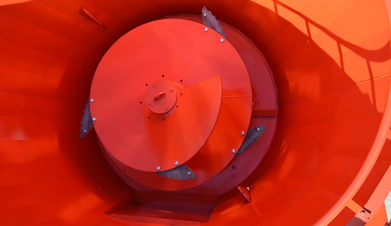 Vertical Auger Feed Mixer D8 - Intermix